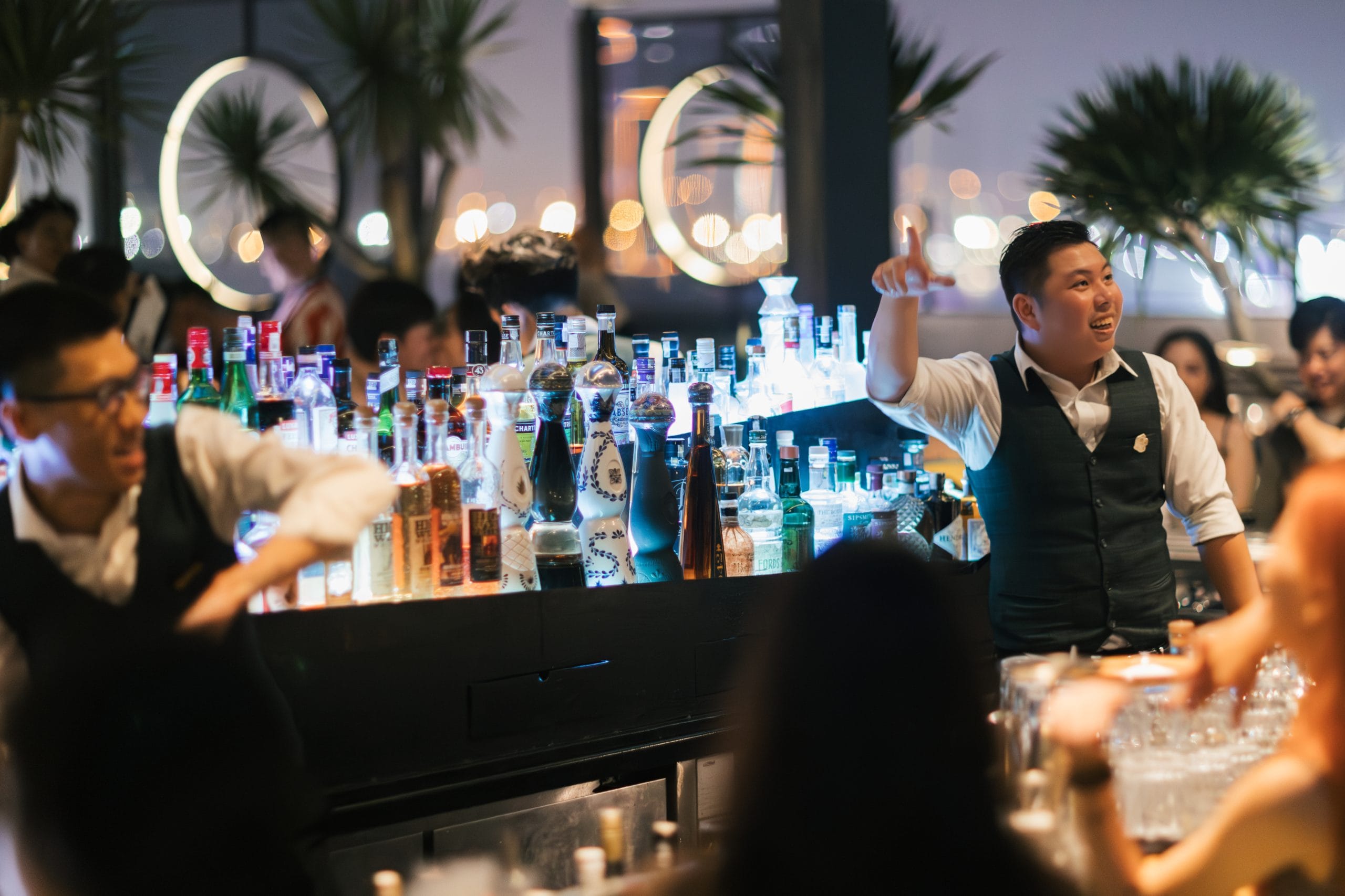 Top Chill Rooftop Bars in Ho Chi Minh City for a Night Out with Friends ...